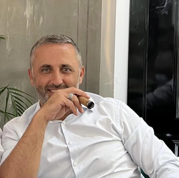 Urimi i drejtorit Prof.Dr.Dashmir Nasufi me rastin e festës së ...